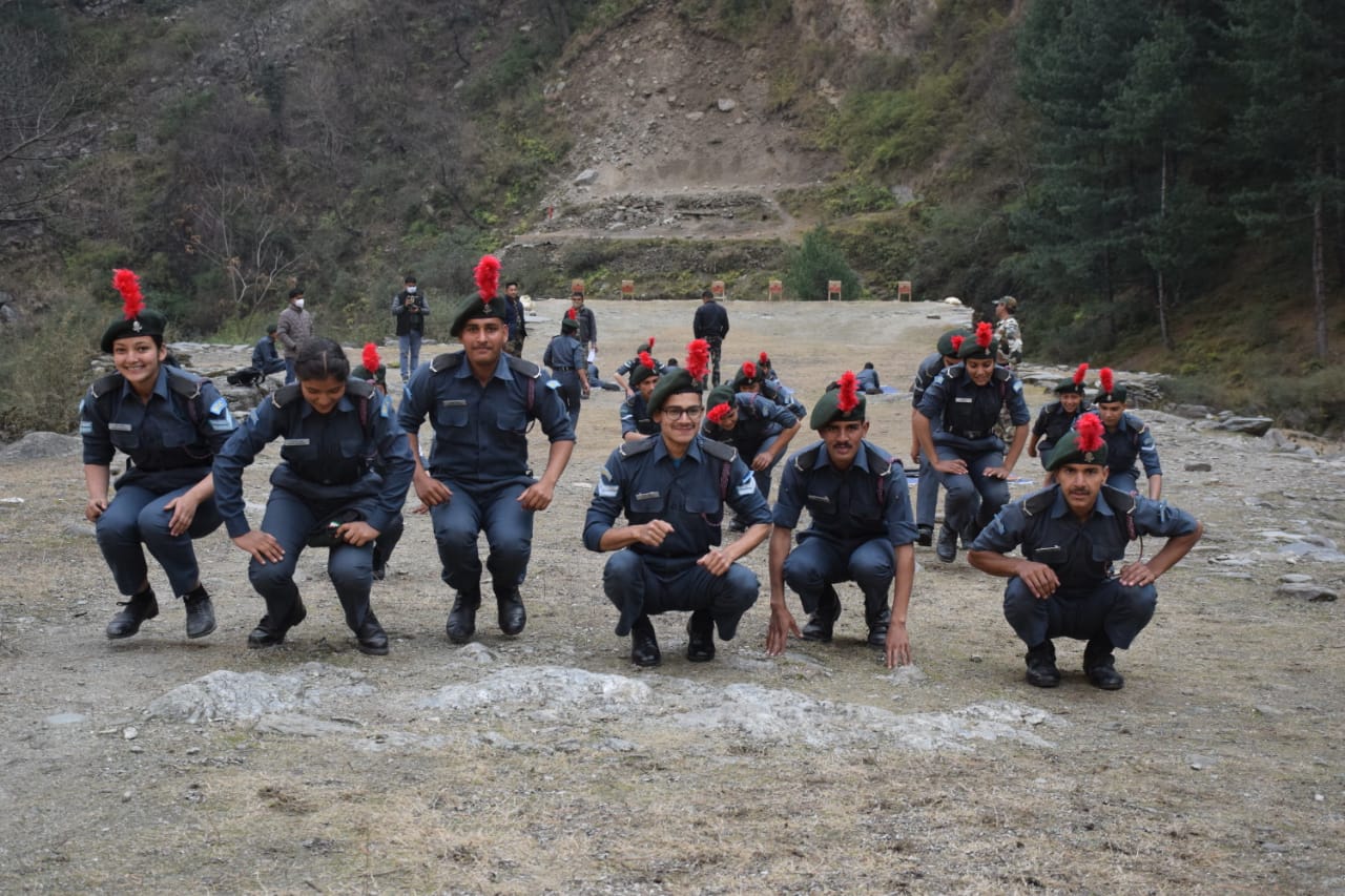 Weapon training – India NCC