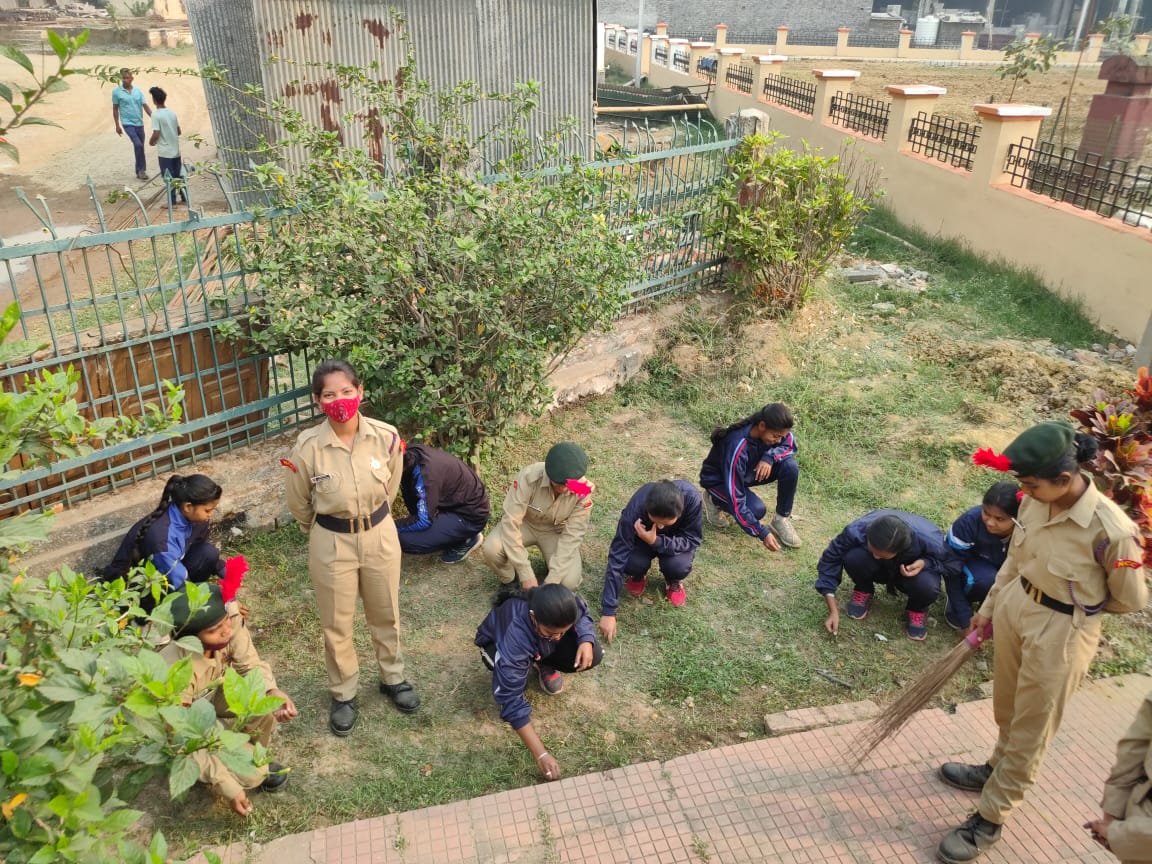 Statue cleaning program – India NCC