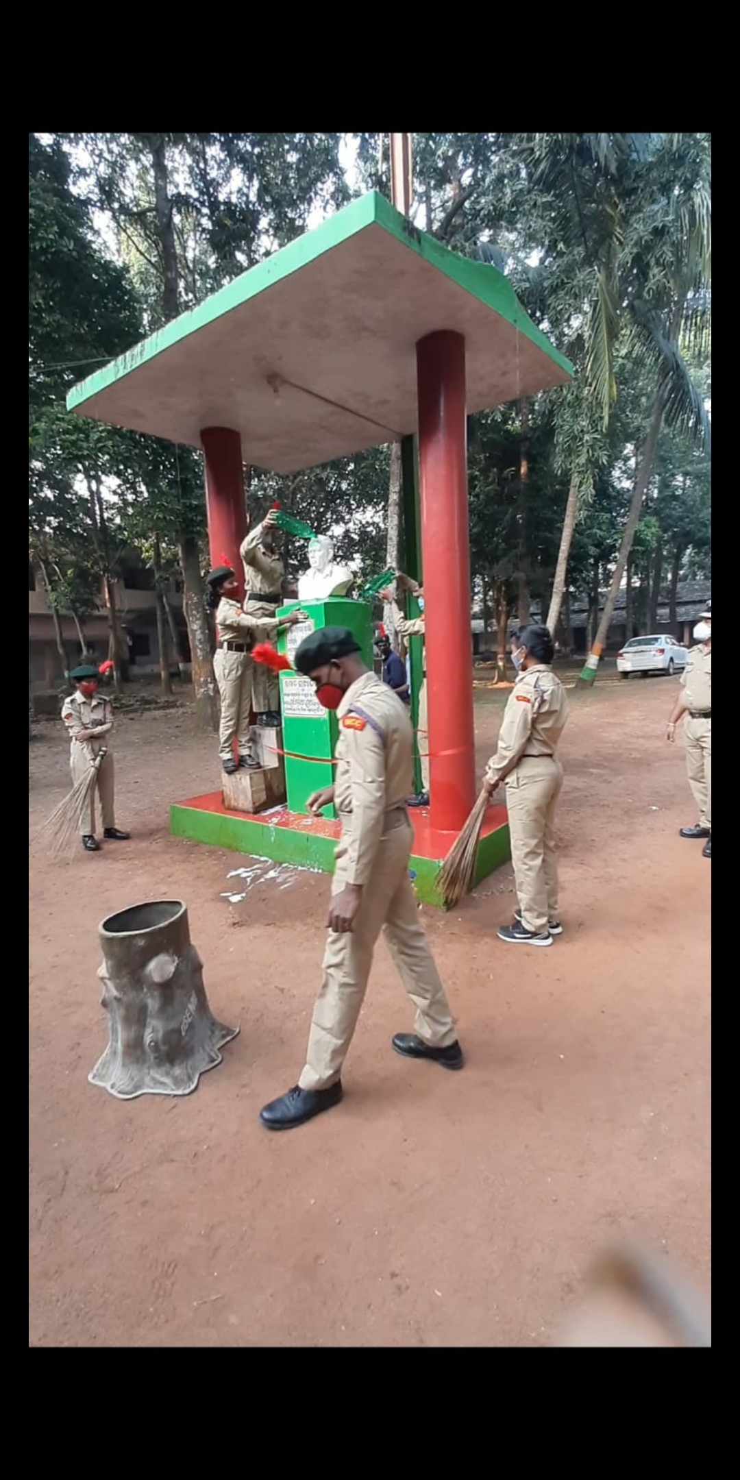 Statue cleaning – India NCC